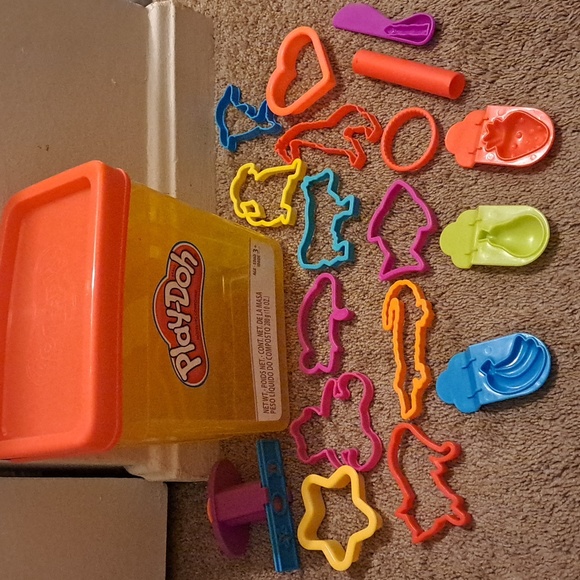 Toys | Playdoh Toy Fun Tub Playset With Storage Tub | Poshmark